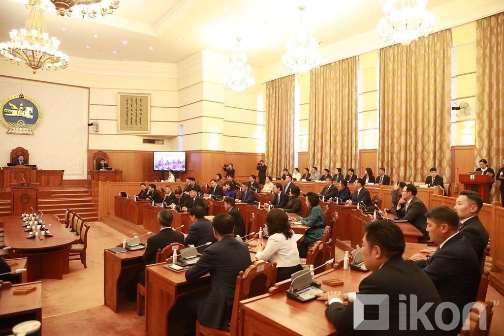 УИХ 126 гишүүнтэй болж байгаа тул Төрийн ордны засвар үйлчилгээнд 12